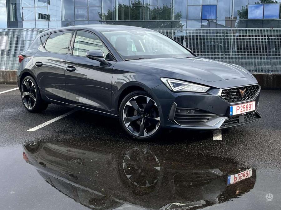 Pelēks Cupra Leon 2023 Viļņa, ar dzinēja tilpumu 1.50 L un nobraukumu 136 tūkst. km par 19450 €, foto 1 vietnē AUTOMOTO.COM.LV