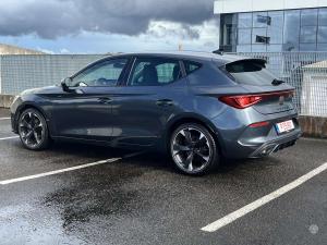 Pelēks Cupra Leon 2023 Viļņa, ar dzinēja tilpumu 1.50 L un nobraukumu 136 tūkst. km par 19450 €, foto 3 vietnē AUTOMOTO.COM.LV