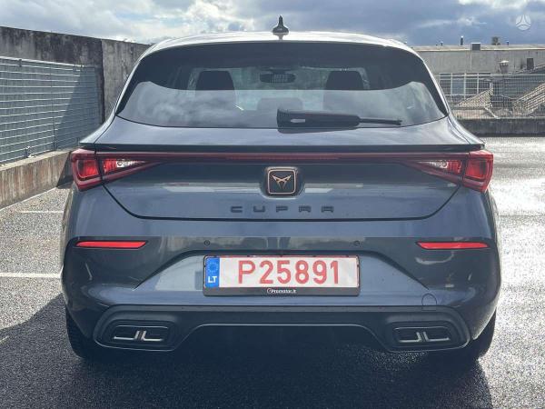 Pelēks Cupra Leon 2023 Viļņa, ar dzinēja tilpumu 1.50 L un nobraukumu 136 tūkst. km par 19450 €, foto 5 vietnē AUTOMOTO.COM.LV