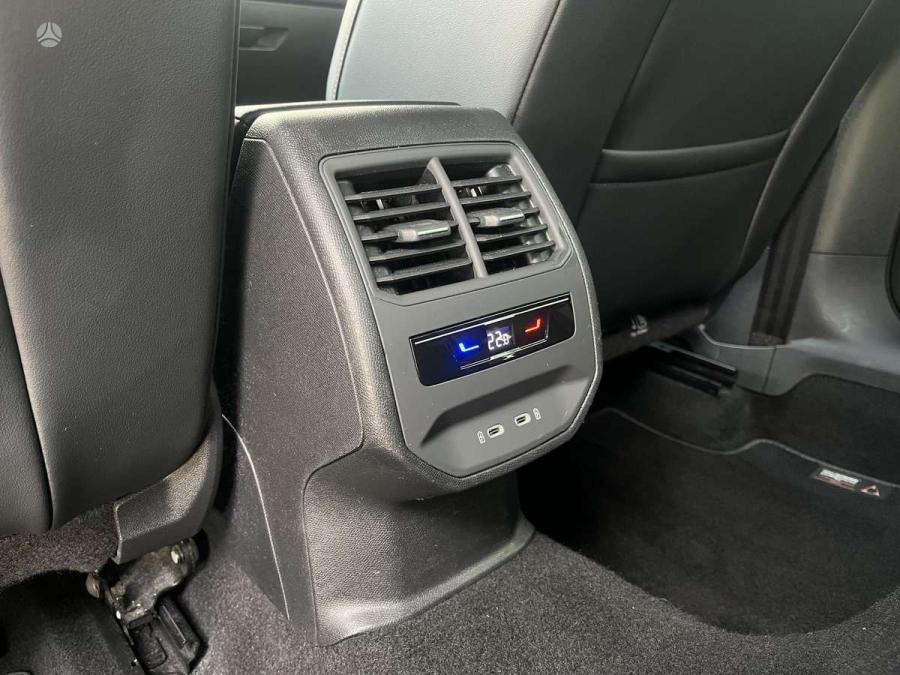Pelēks Cupra Leon 2023 Viļņa, ar dzinēja tilpumu 1.50 L un nobraukumu 136 tūkst. km par 19450 €, foto 12 vietnē AUTOMOTO.COM.LV