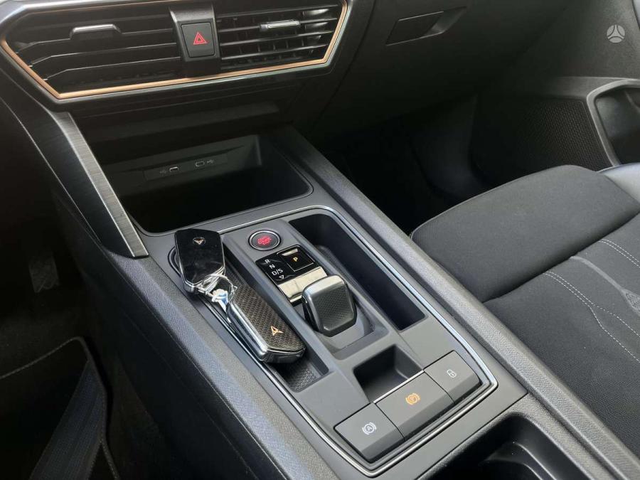 Pelēks Cupra Leon 2023 Viļņa, ar dzinēja tilpumu 1.50 L un nobraukumu 136 tūkst. km par 19450 €, foto 20 vietnē AUTOMOTO.COM.LV