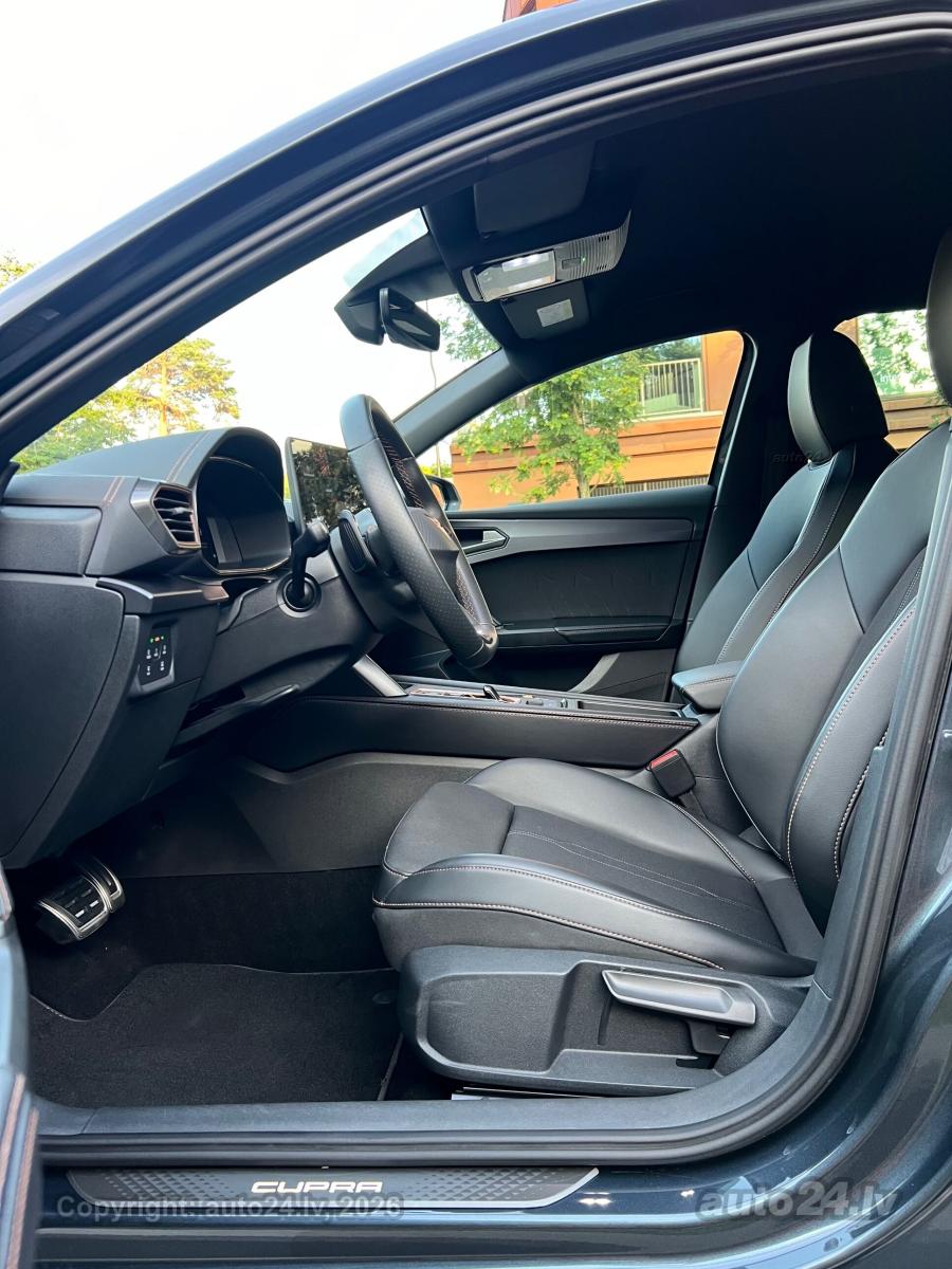 Grey Cupra Leon 2025 in Tallinn, with an engine capacity of 2.00 L and mileage of 15 thousand km for 26900 €, photo 13 on AUTOMOTO.COM.LV