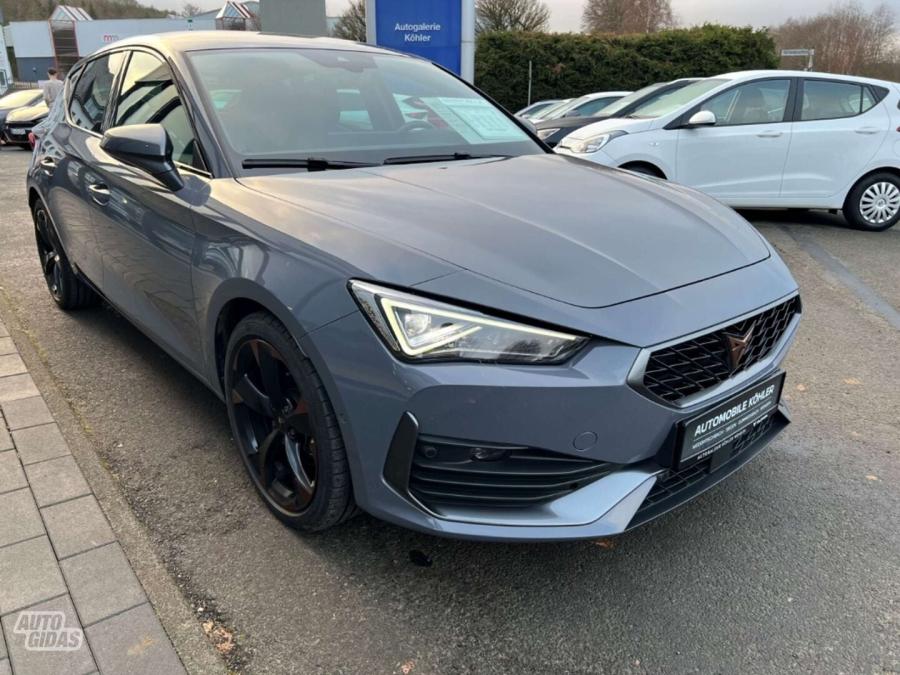 Grey Cupra Leon 2022 in Kaunas, with an engine capacity of 1.50 L and mileage of 44 thousand km for 29600 €, photo 3 on AUTOMOTO.COM.LV