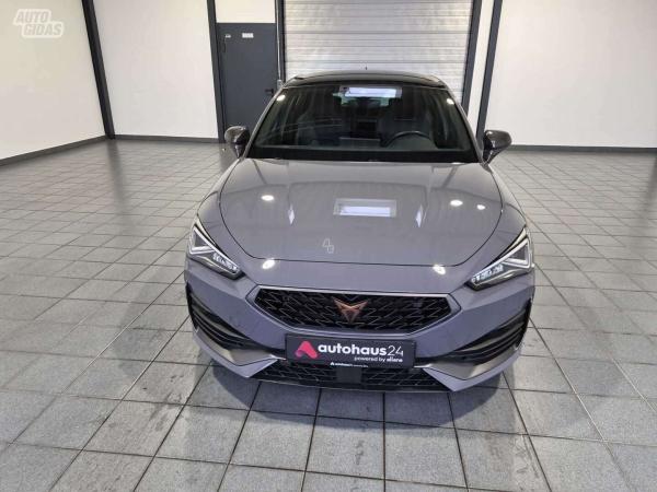 Pelēks Cupra Leon 2022 Kauņa, ar dzinēja tilpumu 2.00 L un nobraukumu 18 tūkst. km par 33209 €, foto 2 vietnē AUTOMOTO.COM.LV
