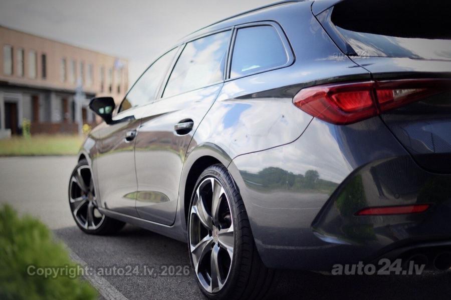 Grey Cupra Leon 2021 in Tallinn, with an engine capacity of 2.00 L and mileage of 59 thousand km for 28000 €, photo 8 on AUTOMOTO.COM.LV
