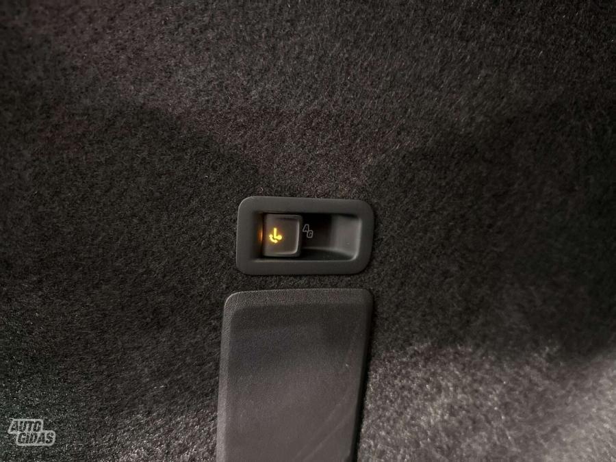 Серый Cupra Leon 2022 в Каунас, объемом двигателя 1.40 л и пробегом 58 тыс. км за 26984 €, фото 12 на AUTOMOTO.COM.LV