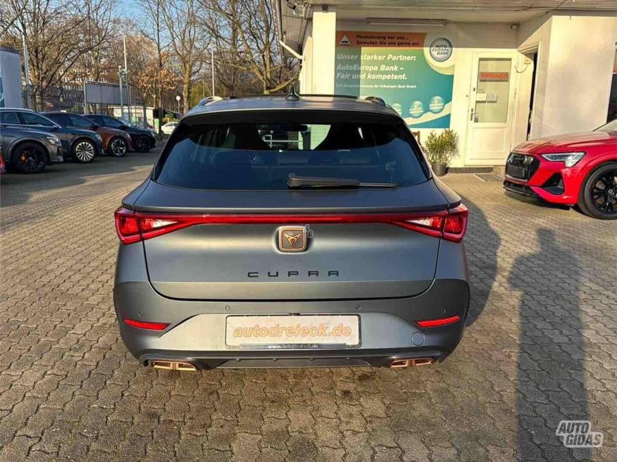 Grey Cupra Leon 2022 in Kaunas, with an engine capacity of 1.40 L and mileage of 50 thousand km for 28529 €, photo 8 on AUTOMOTO.COM.LV