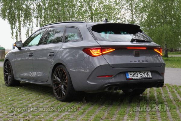 Grey Cupra Leon 2022 in Tallinn, with an engine capacity of 2.00 L and mileage of 23 thousand km for 32900 €, photo 3 on AUTOMOTO.COM.LV