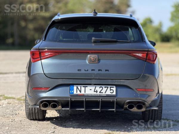 Grey Cupra Leon 2022 in Liepaja, with an engine capacity of 2.00 L and mileage of 48 thousand km for 28500 €, photo 4 on AUTOMOTO.COM.LV