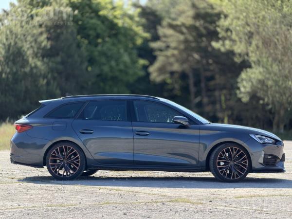 Grey Cupra Leon 2022 in Liepaja, with an engine capacity of 2.00 L and mileage of 48 thousand km for 28500 €, photo 6 on AUTOMOTO.COM.LV