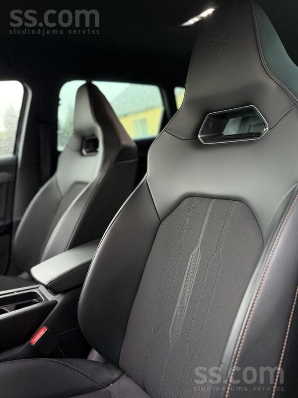 Grey Cupra Leon 2022 in Liepaja, with an engine capacity of 2.00 L and mileage of 48 thousand km for 28500 €, photo 7 on AUTOMOTO.COM.LV