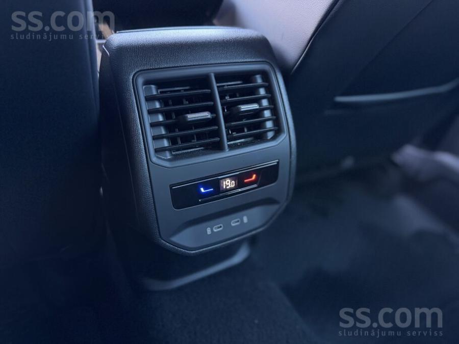 Серый Cupra Leon 2022 в Лиепая, объемом двигателя 2.00 л и пробегом 48 тыс. км за 28500 €, фото 14 на AUTOMOTO.COM.LV