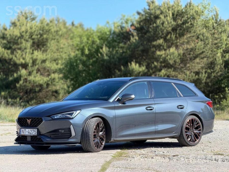 Pelēks Cupra Leon 2022 Liepāja, ar dzinēja tilpumu 2.00 L un nobraukumu 48 tūkst. km par 28500 €, foto 3 vietnē AUTOMOTO.COM.LV