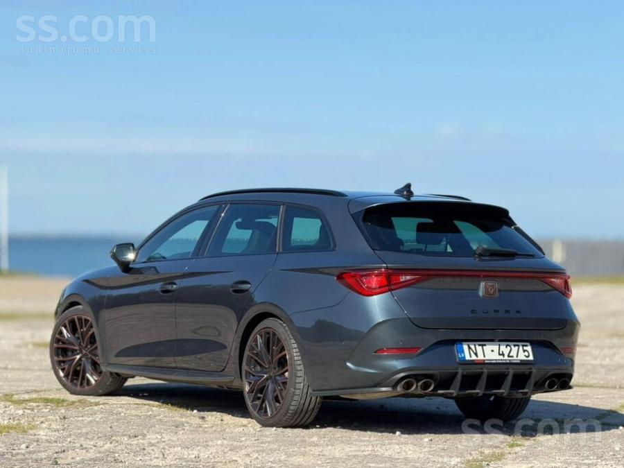 Pelēks Cupra Leon 2022 Liepāja, ar dzinēja tilpumu 2.00 L un nobraukumu 48 tūkst. km par 28500 €, foto 4 vietnē AUTOMOTO.COM.LV