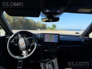 Pelēks Cupra Leon 2022 Liepāja, ar dzinēja tilpumu 2.00 L un nobraukumu 48 tūkst. km par 28500 €, foto 10 vietnē AUTOMOTO.COM.LV