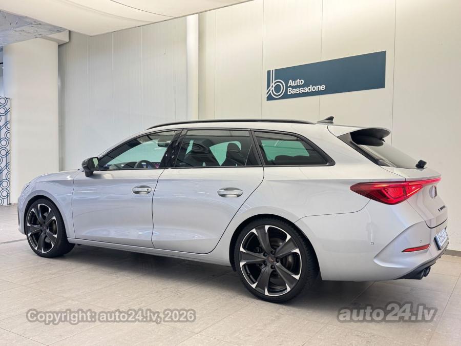 Серый Cupra Leon 2022 в Таллин, объемом двигателя 2.00 л и пробегом 27 тыс. км за 28900 €, фото 5 на AUTOMOTO.COM.LV