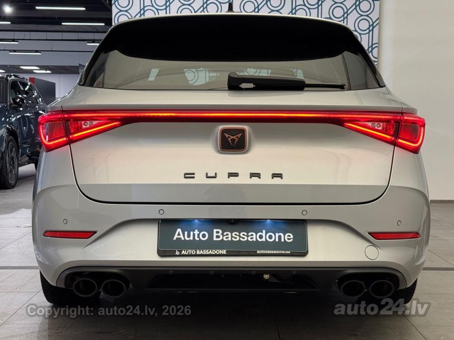 Серый Cupra Leon 2022 в Таллин, объемом двигателя 2.00 л и пробегом 27 тыс. км за 28900 €, фото 8 на AUTOMOTO.COM.LV