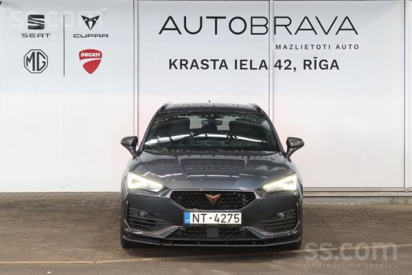 Grey Cupra Leon 2022 in Riga, with an engine capacity of 2.00 L and mileage of 51 thousand km for 26990 €, photo 3 on AUTOMOTO.COM.LV