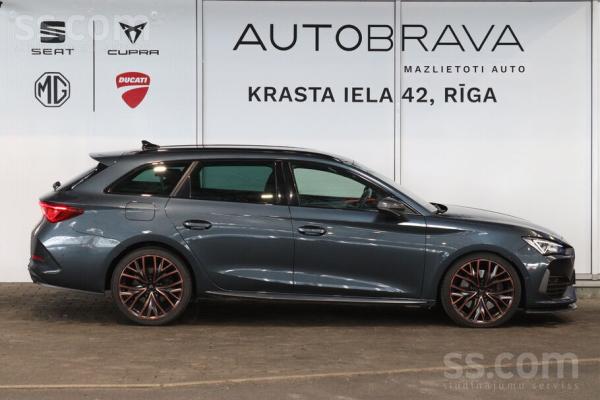 Grey Cupra Leon 2022 in Riga, with an engine capacity of 2.00 L and mileage of 51 thousand km for 26990 €, photo 6 on AUTOMOTO.COM.LV