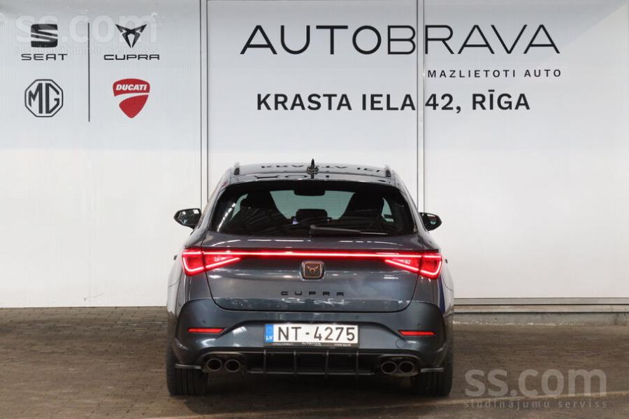 Grey Cupra Leon 2022 in Riga, with an engine capacity of 2.00 L and mileage of 51 thousand km for 26990 €, photo 8 on AUTOMOTO.COM.LV