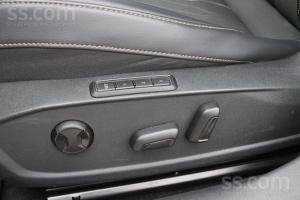 Grey Cupra Leon 2022 in Riga, with an engine capacity of 2.00 L and mileage of 51 thousand km for 26990 €, photo 23 on AUTOMOTO.COM.LV