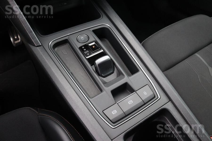 Grey Cupra Leon 2022 in Riga, with an engine capacity of 2.00 L and mileage of 51 thousand km for 26990 €, photo 27 on AUTOMOTO.COM.LV