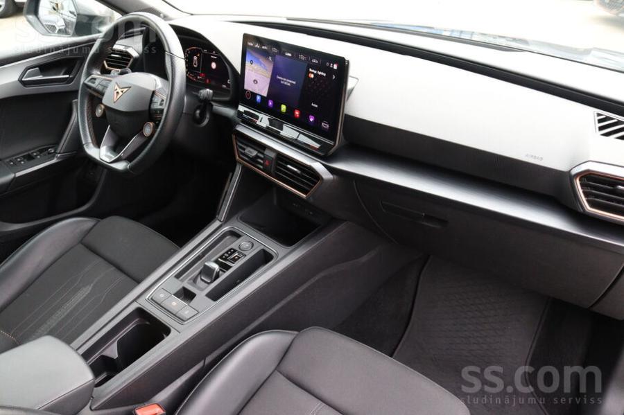 Grey Cupra Leon 2022 in Riga, with an engine capacity of 2.00 L and mileage of 51 thousand km for 26990 €, photo 31 on AUTOMOTO.COM.LV