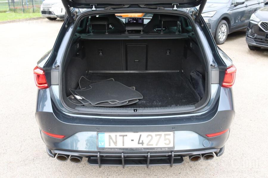 Grey Cupra Leon 2022 in Riga, with an engine capacity of 2.00 L and mileage of 51 thousand km for 26990 €, photo 33 on AUTOMOTO.COM.LV