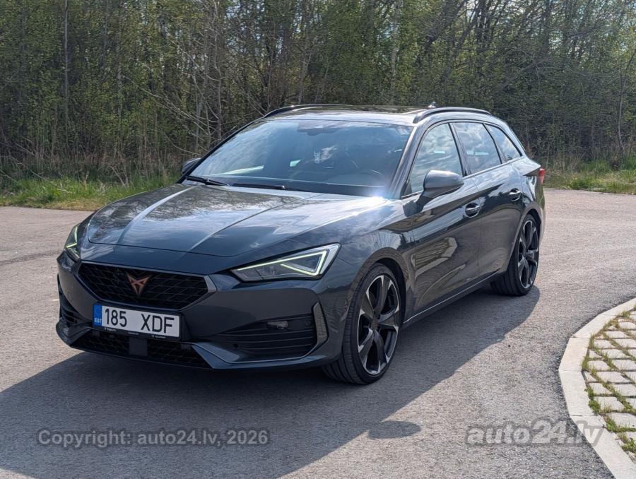 Grey Cupra Leon 2023 in Tallinn, with an engine capacity of 2.00 L and mileage of 55 thousand km for 28950 €, photo 3 on AUTOMOTO.COM.LV