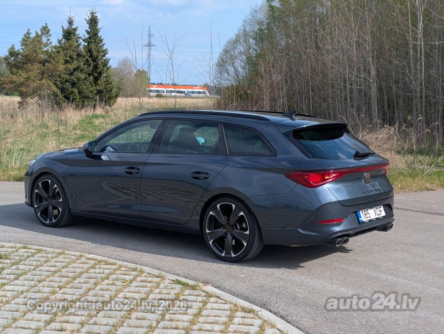 Grey Cupra Leon 2023 in Tallinn, with an engine capacity of 2.00 L and mileage of 55 thousand km for 28950 €, photo 5 on AUTOMOTO.COM.LV
