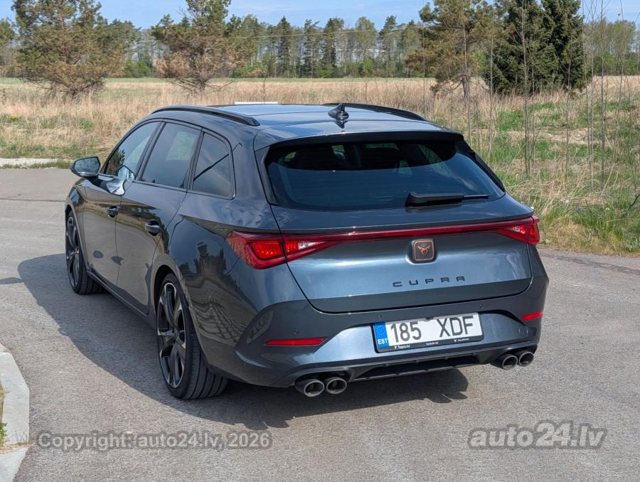 Grey Cupra Leon 2023 in Tallinn, with an engine capacity of 2.00 L and mileage of 55 thousand km for 28950 €, photo 6 on AUTOMOTO.COM.LV