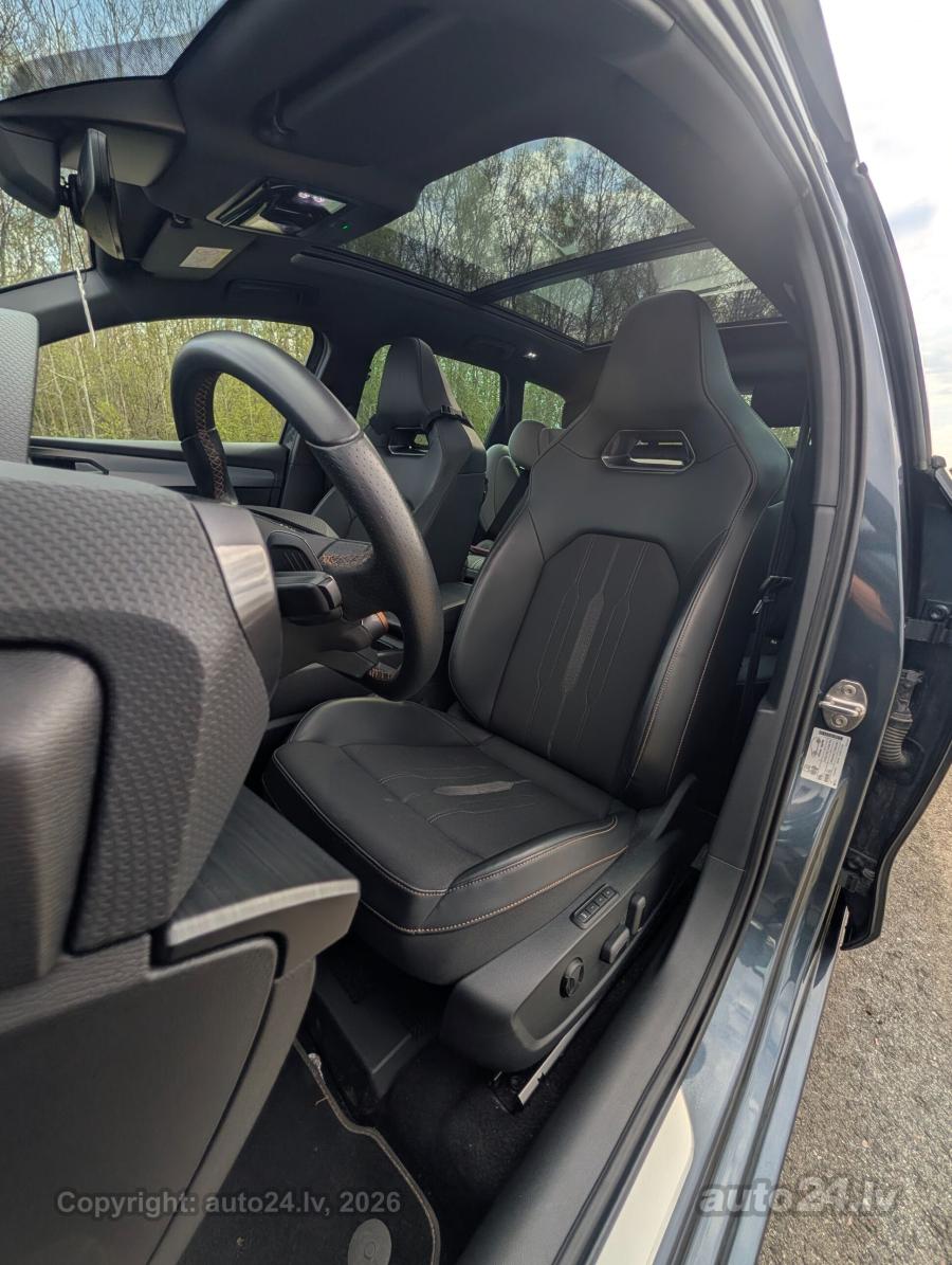 Grey Cupra Leon 2023 in Tallinn, with an engine capacity of 2.00 L and mileage of 55 thousand km for 28950 €, photo 10 on AUTOMOTO.COM.LV