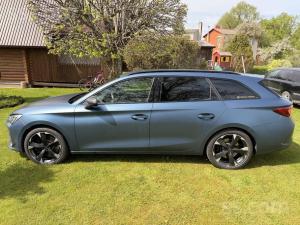 Серый Cupra Leon 2023 в Огре, объемом двигателя 2.00 л и пробегом 760 тыс. км за 24960 €, фото 4 на AUTOMOTO.COM.LV