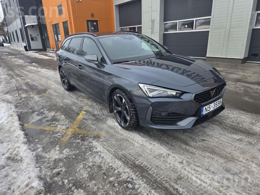 Grey Cupra Leon 2023 in Riga, with an engine capacity of 1.50 L and mileage of 41 thousand km for 23700 €, photo 1 on AUTOMOTO.COM.LV