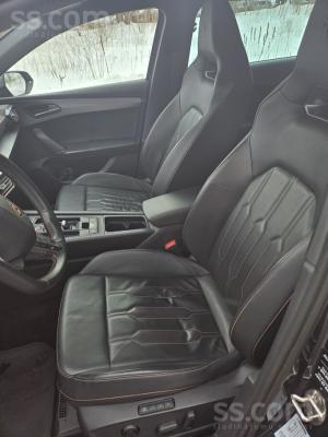 Grey Cupra Leon 2023 in Riga, with an engine capacity of 1.50 L and mileage of 41 thousand km for 23700 €, photo 8 on AUTOMOTO.COM.LV