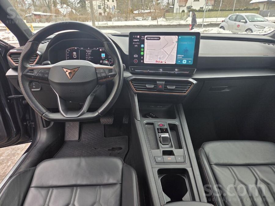 Grey Cupra Leon 2023 in Riga, with an engine capacity of 1.50 L and mileage of 41 thousand km for 23700 €, photo 17 on AUTOMOTO.COM.LV