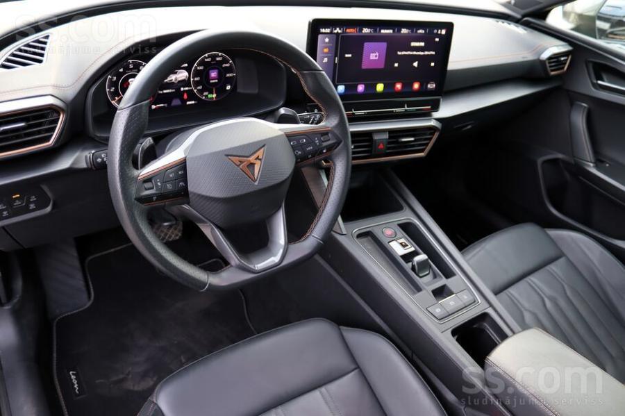 Серый Cupra Leon 2023 в Рига, объемом двигателя 1.50 л и пробегом 30 тыс. км за 24990 €, фото 10 на AUTOMOTO.COM.LV
