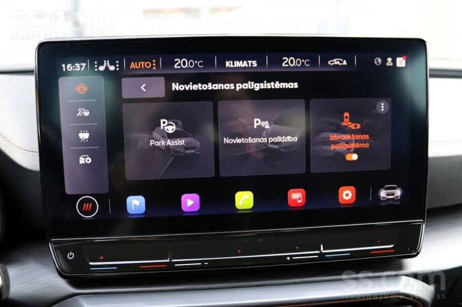 Серый Cupra Leon 2023 в Рига, объемом двигателя 1.50 л и пробегом 30 тыс. км за 24990 €, фото 17 на AUTOMOTO.COM.LV