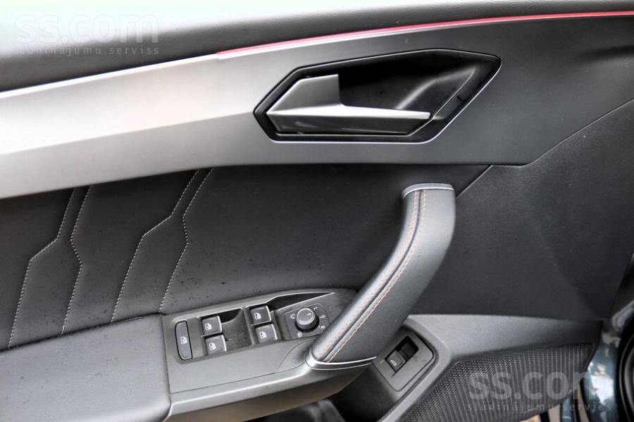 Серый Cupra Leon 2023 в Рига, объемом двигателя 1.50 л и пробегом 30 тыс. км за 24990 €, фото 25 на AUTOMOTO.COM.LV