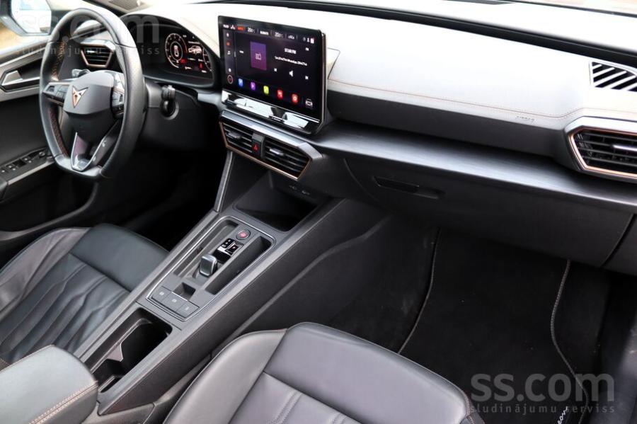 Серый Cupra Leon 2023 в Рига, объемом двигателя 1.50 л и пробегом 30 тыс. км за 24990 €, фото 27 на AUTOMOTO.COM.LV