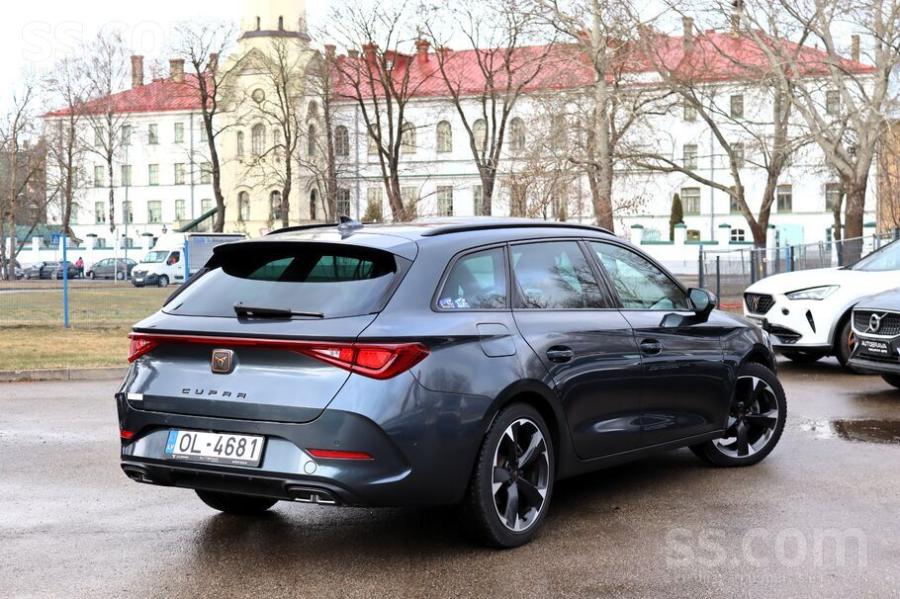 Серый Cupra Leon 2023 в Рига, объемом двигателя 1.50 л и пробегом 30 тыс. км за 24990 €, фото 35 на AUTOMOTO.COM.LV