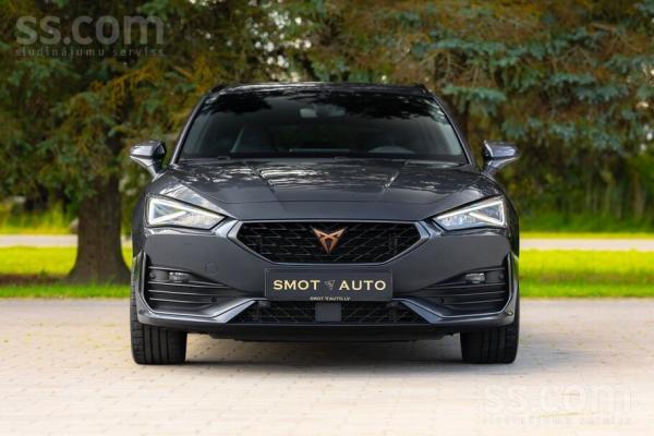 Grey Cupra Leon 2023 in Jelgava, with an engine capacity of 1.40 L and mileage of 0 thousand km for 22000 €, photo 2 on AUTOMOTO.COM.LV