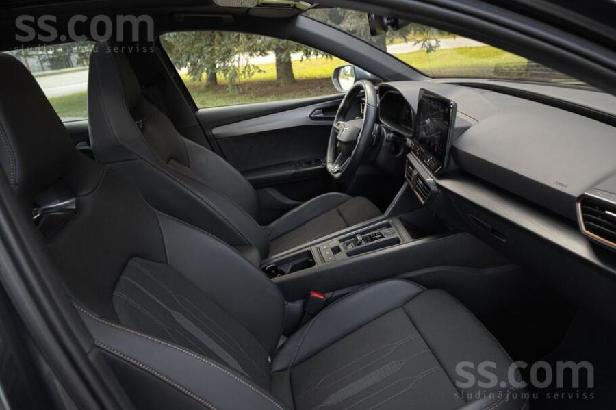 Grey Cupra Leon 2023 in Jelgava, with an engine capacity of 1.40 L and mileage of 0 thousand km for 22000 €, photo 11 on AUTOMOTO.COM.LV