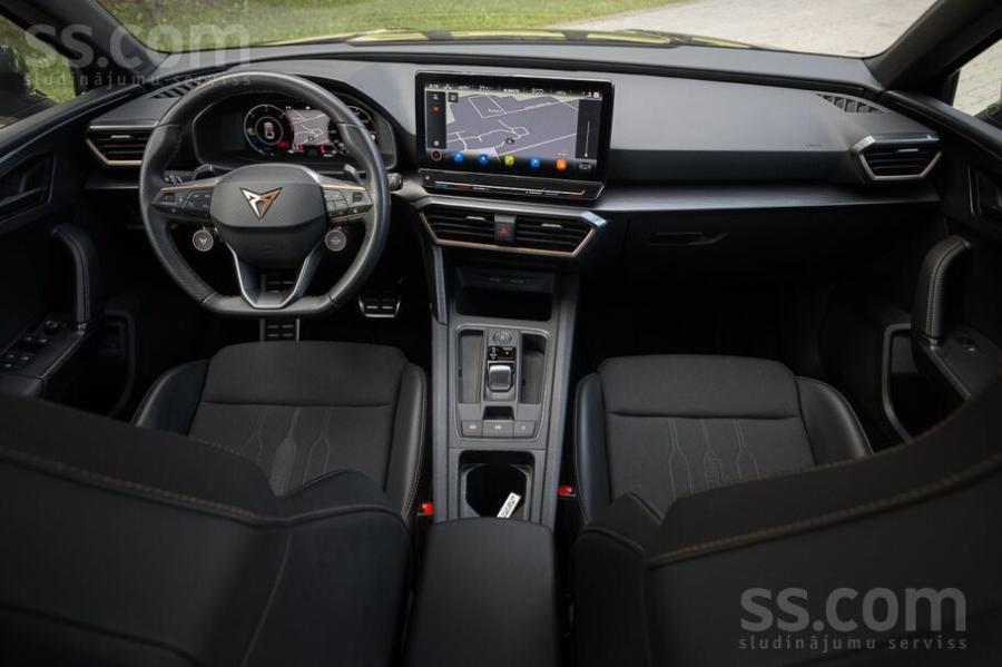 Grey Cupra Leon 2023 in Jelgava, with an engine capacity of 1.40 L and mileage of 0 thousand km for 22000 €, photo 15 on AUTOMOTO.COM.LV