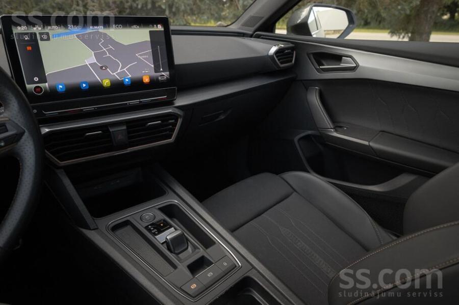 Grey Cupra Leon 2023 in Jelgava, with an engine capacity of 1.40 L and mileage of 0 thousand km for 22000 €, photo 20 on AUTOMOTO.COM.LV