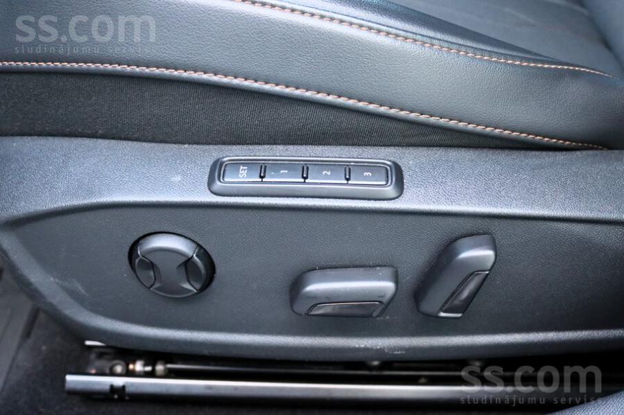 Pelēks Cupra Leon 2023 Rīga, ar dzinēja tilpumu 1.50 L un nobraukumu 36 tūkst. km par 23990 €, foto 23 vietnē AUTOMOTO.COM.LV