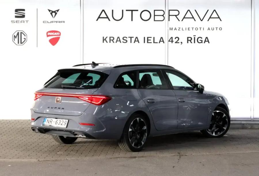 Серый Cupra Leon 2023 в Рига, объемом двигателя 1.50 л и пробегом 36 тыс. км за 23990 €, фото 3 на AUTOMOTO.COM.LV