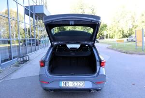 Серый Cupra Leon 2023 в Рига, объемом двигателя 1.50 л и пробегом 36 тыс. км за 23990 €, фото 11 на AUTOMOTO.COM.LV