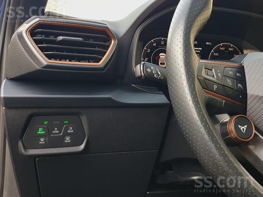 Pelēks Cupra Leon 2023 Rīga, ar dzinēja tilpumu 2.00 L un nobraukumu 41 tūkst. km par 27900 €, foto 33 vietnē AUTOMOTO.COM.LV