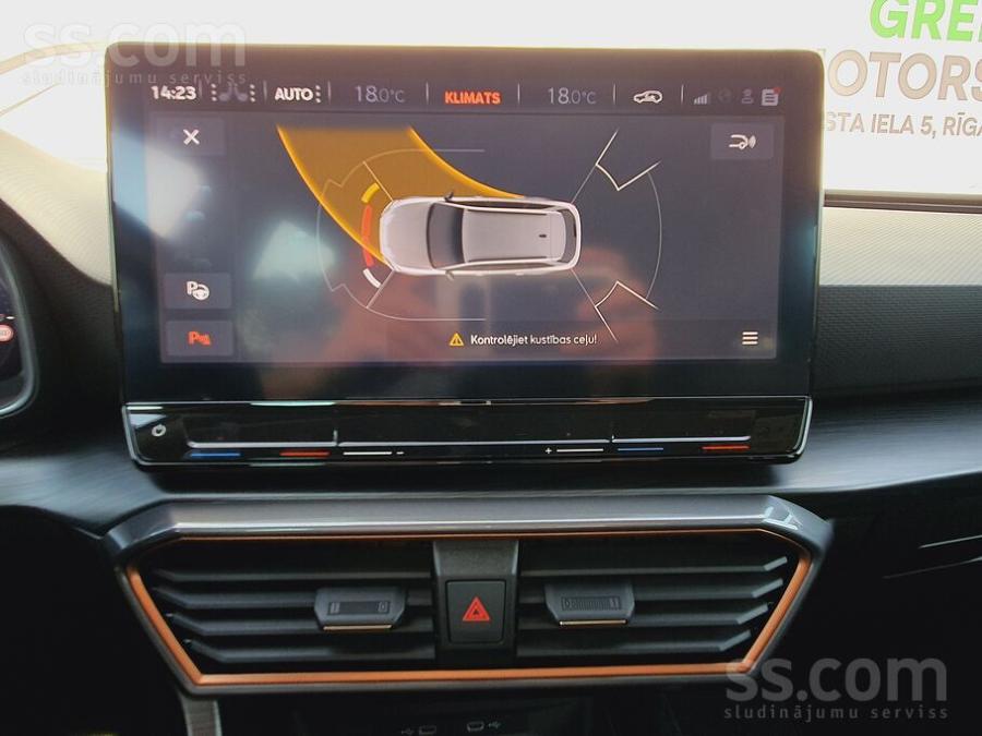 Pelēks Cupra Leon 2023 Rīga, ar dzinēja tilpumu 2.00 L un nobraukumu 42 tūkst. km par 27900 €, foto 28 vietnē AUTOMOTO.COM.LV